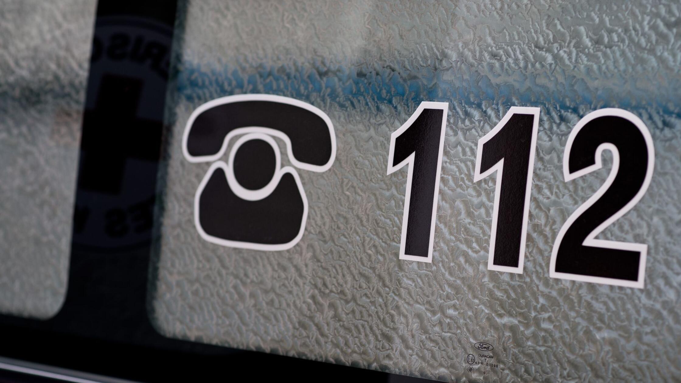 81-Jähriger klemmt Frau beim Einparken zwischen Autos ein