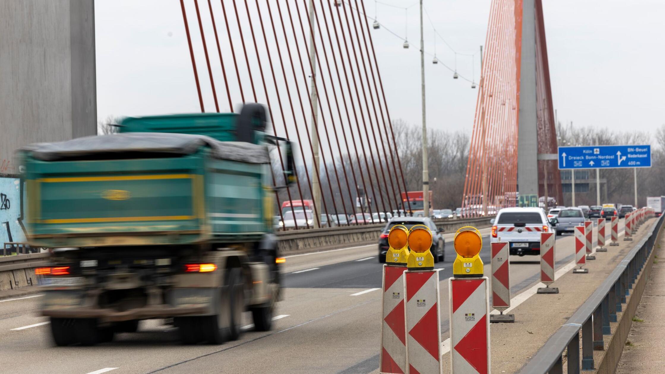 Bonner Nordbrücke bis auf weiteres voll gesperrt