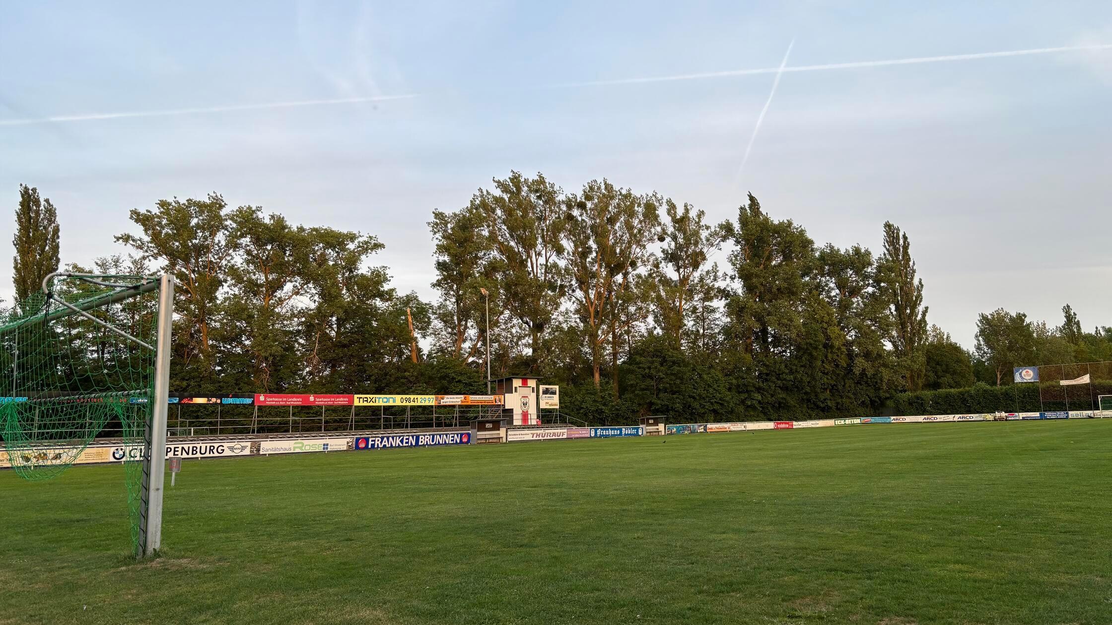 Lions Club Cup in Bad Windsheim: Diese Firmenteams kicken für den guten ...
