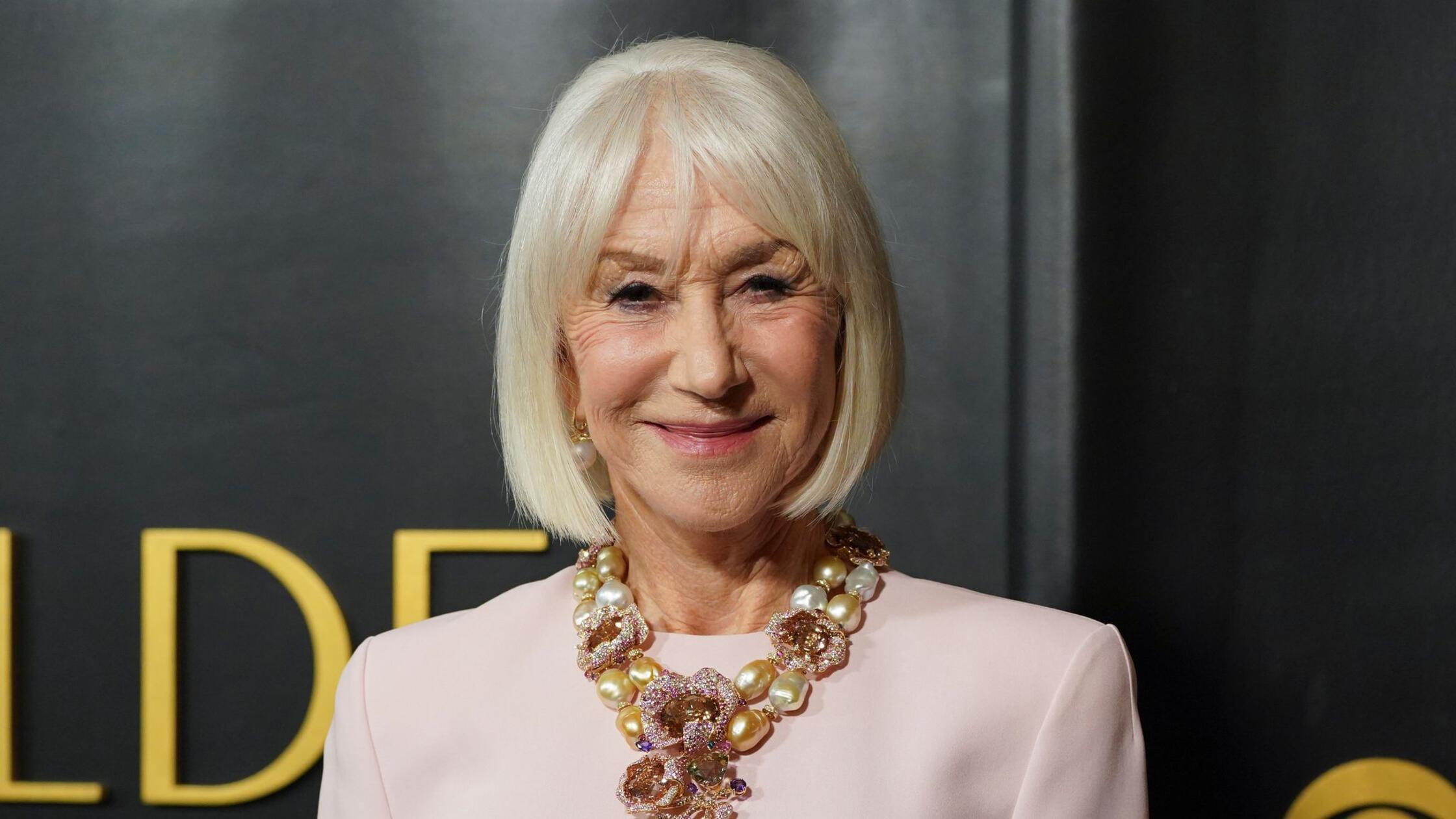 Royale Ehren für Helen Mirren und englische Fußballerinnen