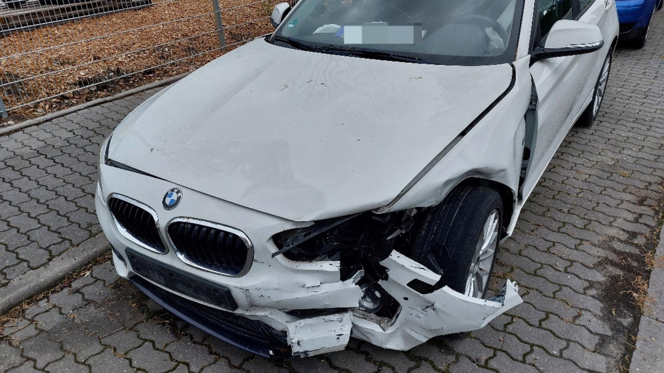 Illegale Autowracks sammeln sich in Erlangen: „Müll zieht Müll an“
