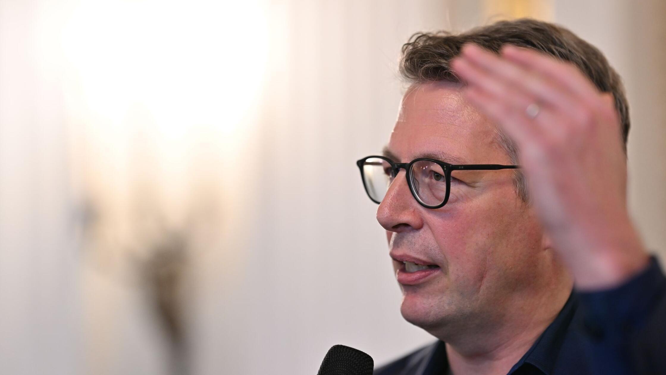 Abgesagtes Gedenkkonzert: Blume kritisiert Festspielleitung