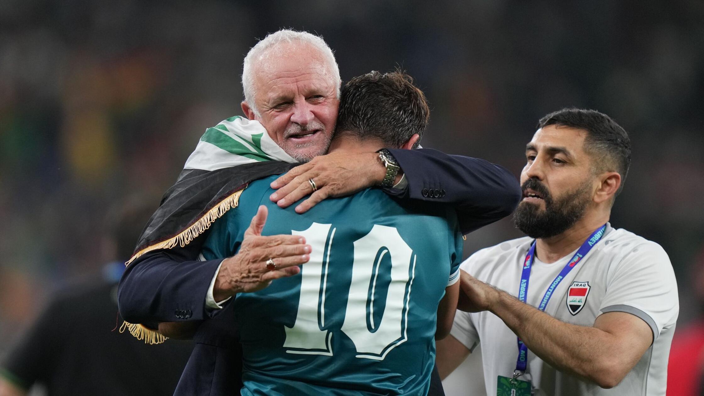 „Sie litten an Panik-Attacken“: Irak-Coach als Vaterfigur