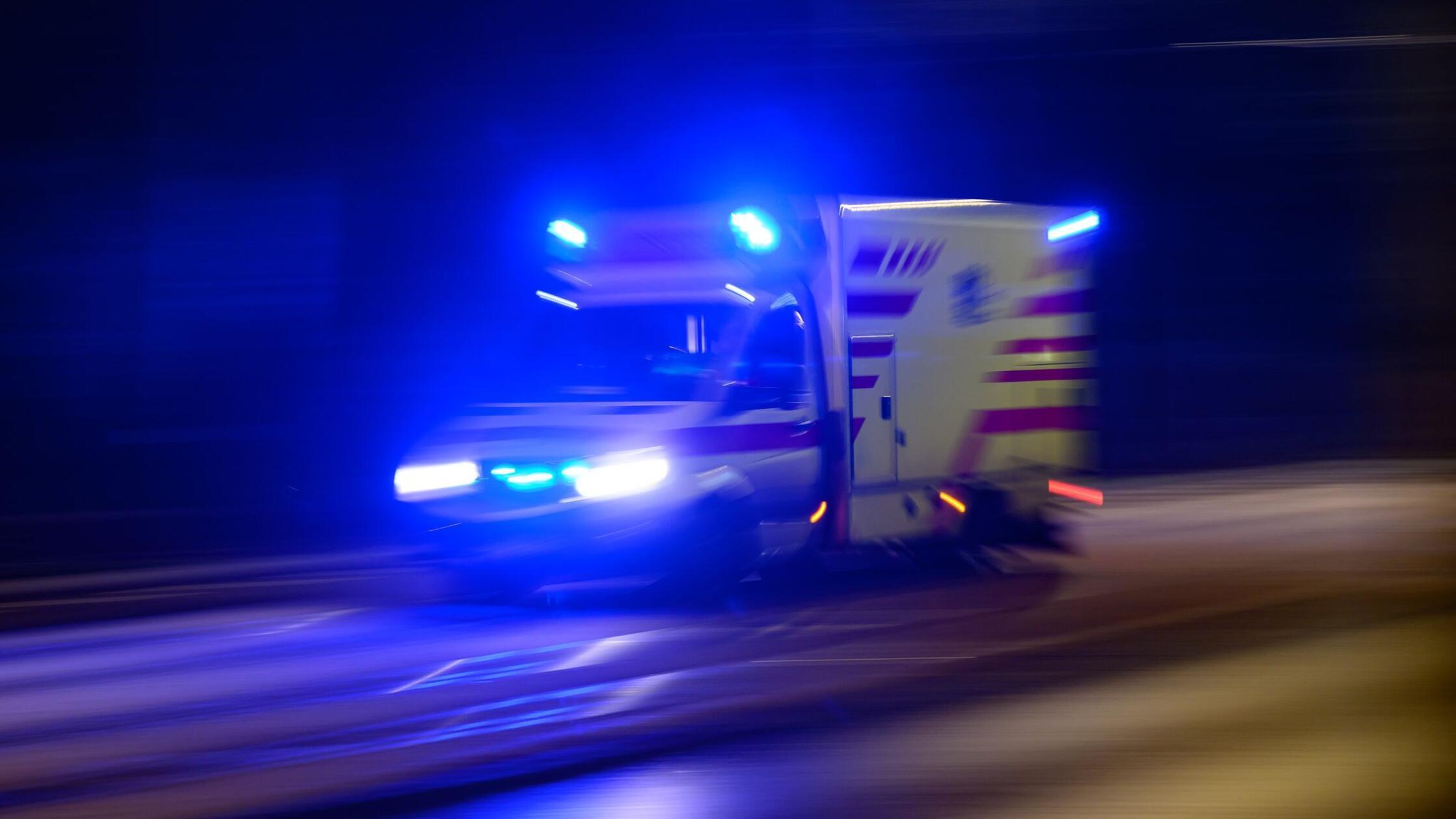 16-Jähriger prallt mit E-Bike gegen Mauer – schwer verletzt