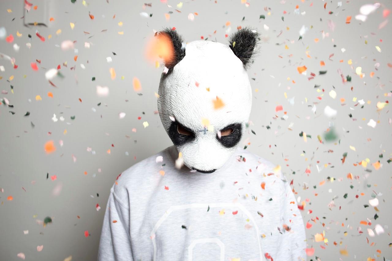 Der freundliche Panda-Rapper: Cro im Interview