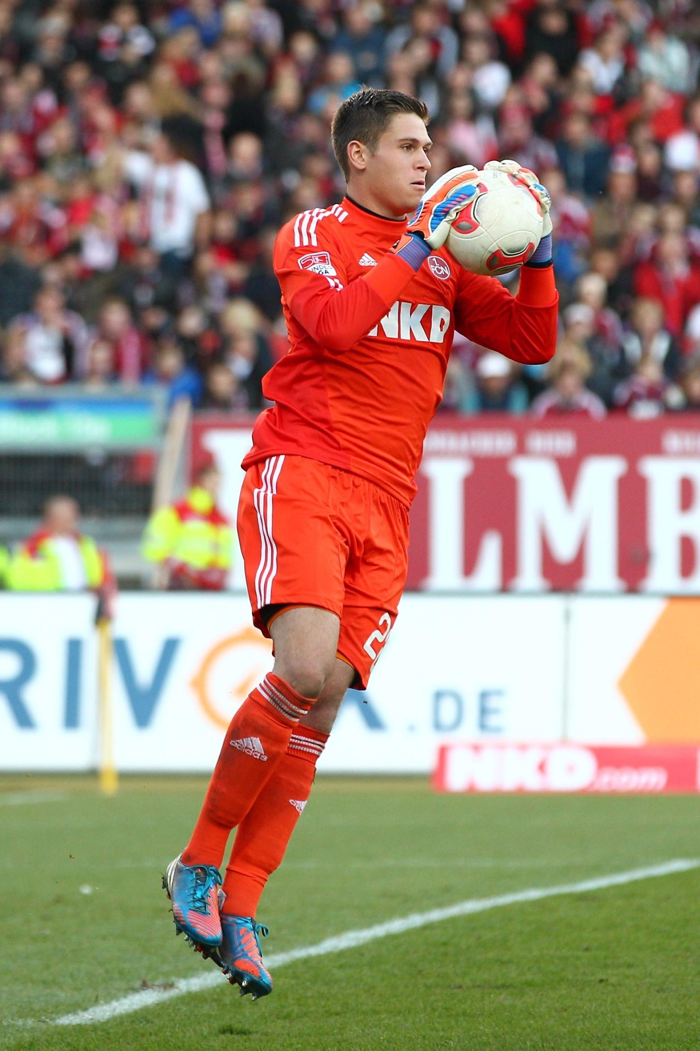 Der Club besiegt Lokeren locker, Rakovsky assistiert