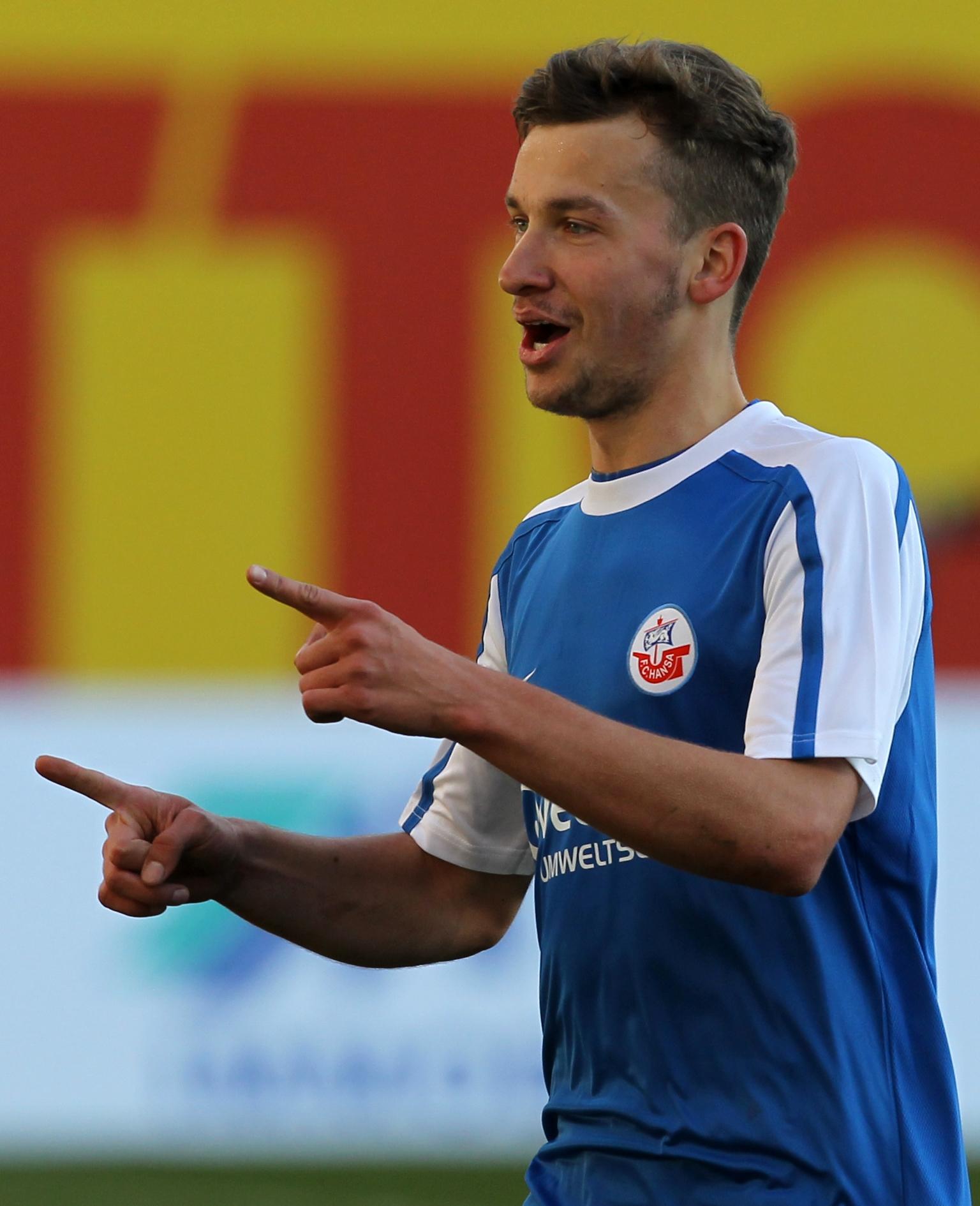 Tom Weilandt unterschreibt beim Kleeblatt