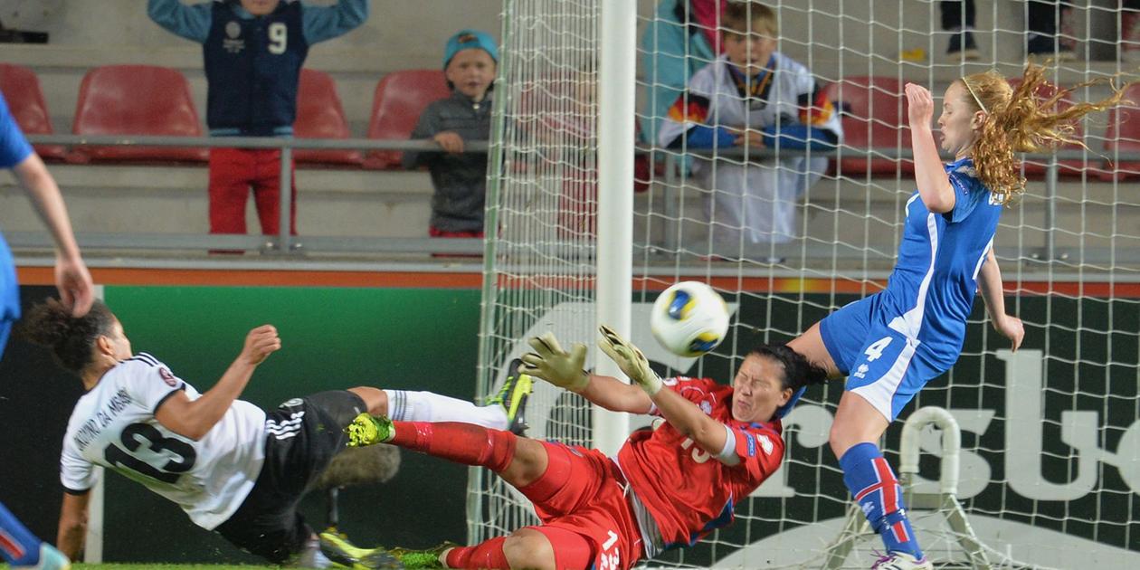 DFB-Frauen sind dem EM-Viertelfinale ganz nahe DFB-Frauen sind dem EM-Viertelfinale ganz nahe