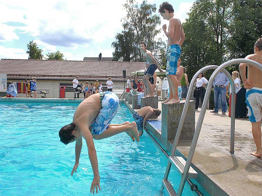 Freibad in Neunkirchen lockte viele Gäste an