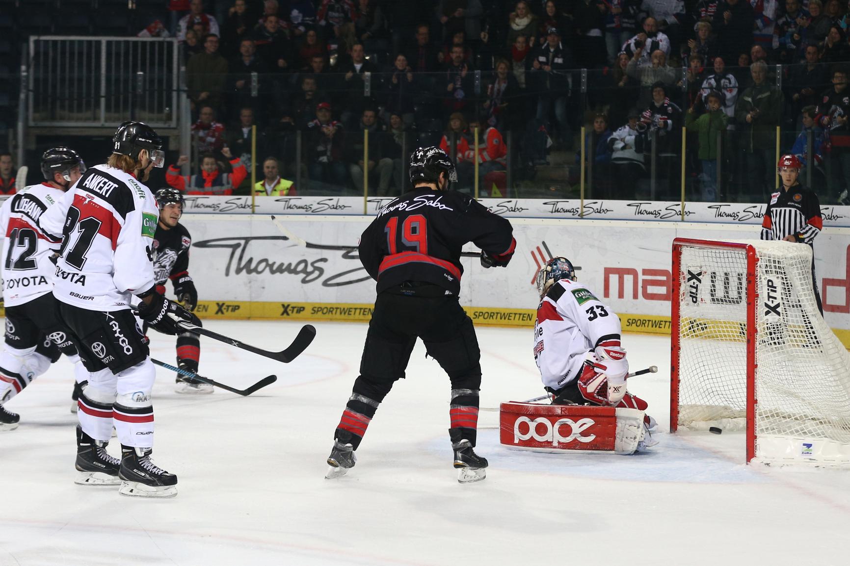 Ice Tigers zwischen Niederlage und wichtigem Sieg