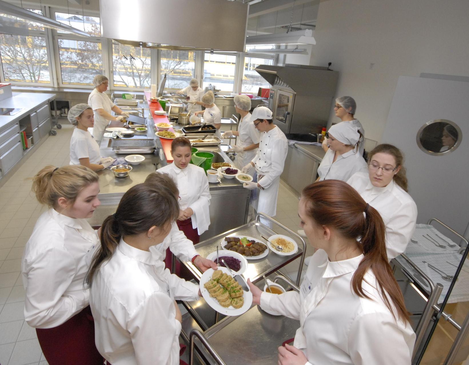 Kommunale Schulpolitik, die schmeckt