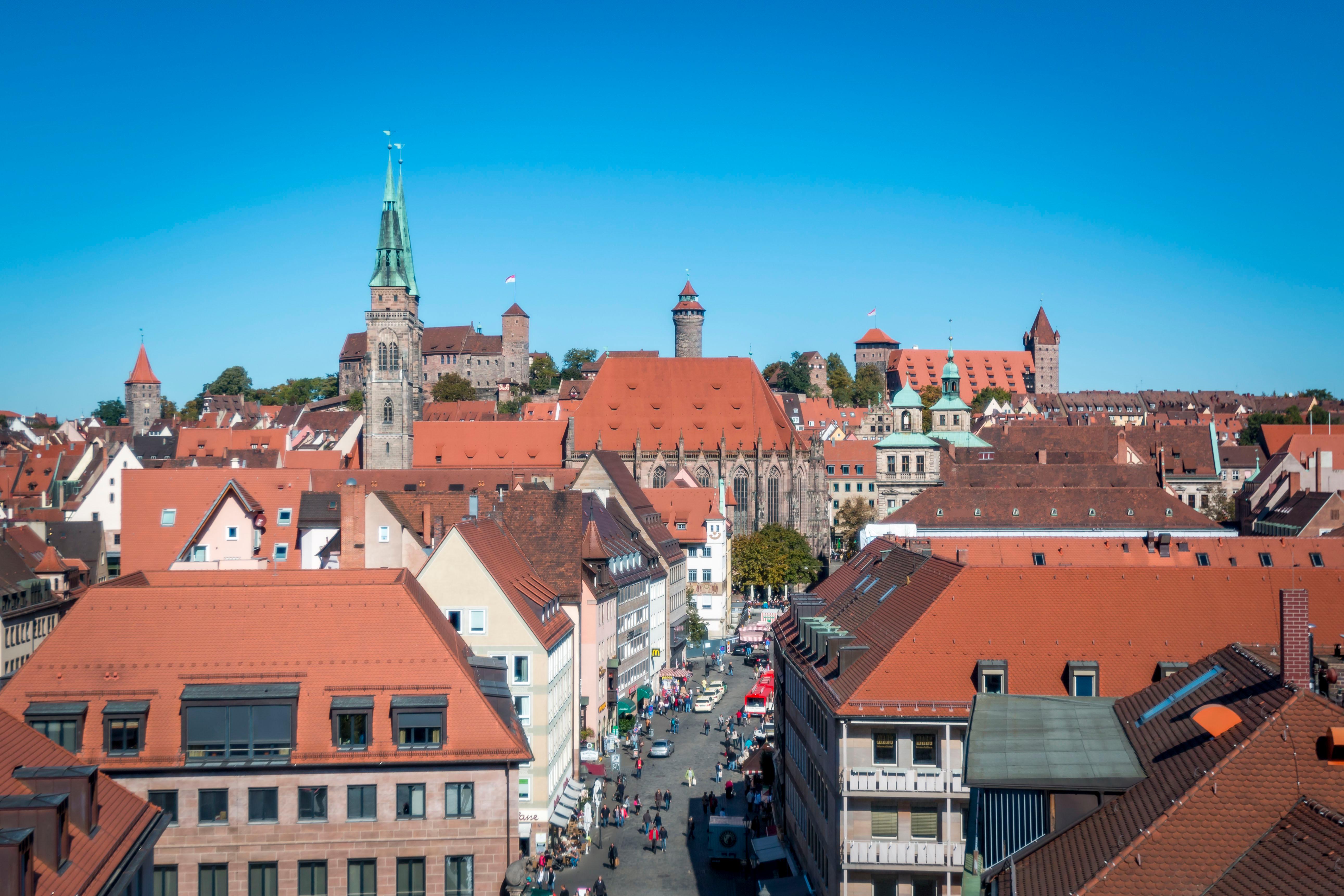 Neues Buch beleuchtet Geschichte der Stadt Nürnberg