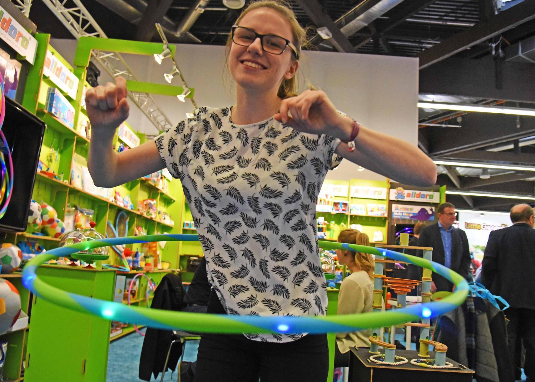 Sprechender Roboter aus Roth auf der Spielwarenmesse