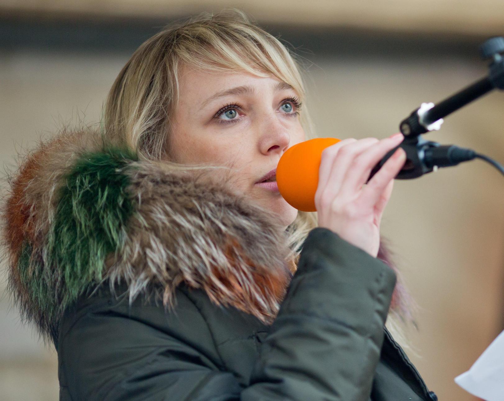 Weil sie Hitler-Bilder verschickte: AfD-Frau verliert Job | Nordbayern