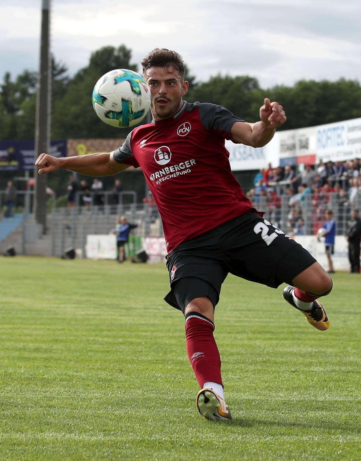 Von der Noris an die Elbe? HSV will Club-Profi Leibold