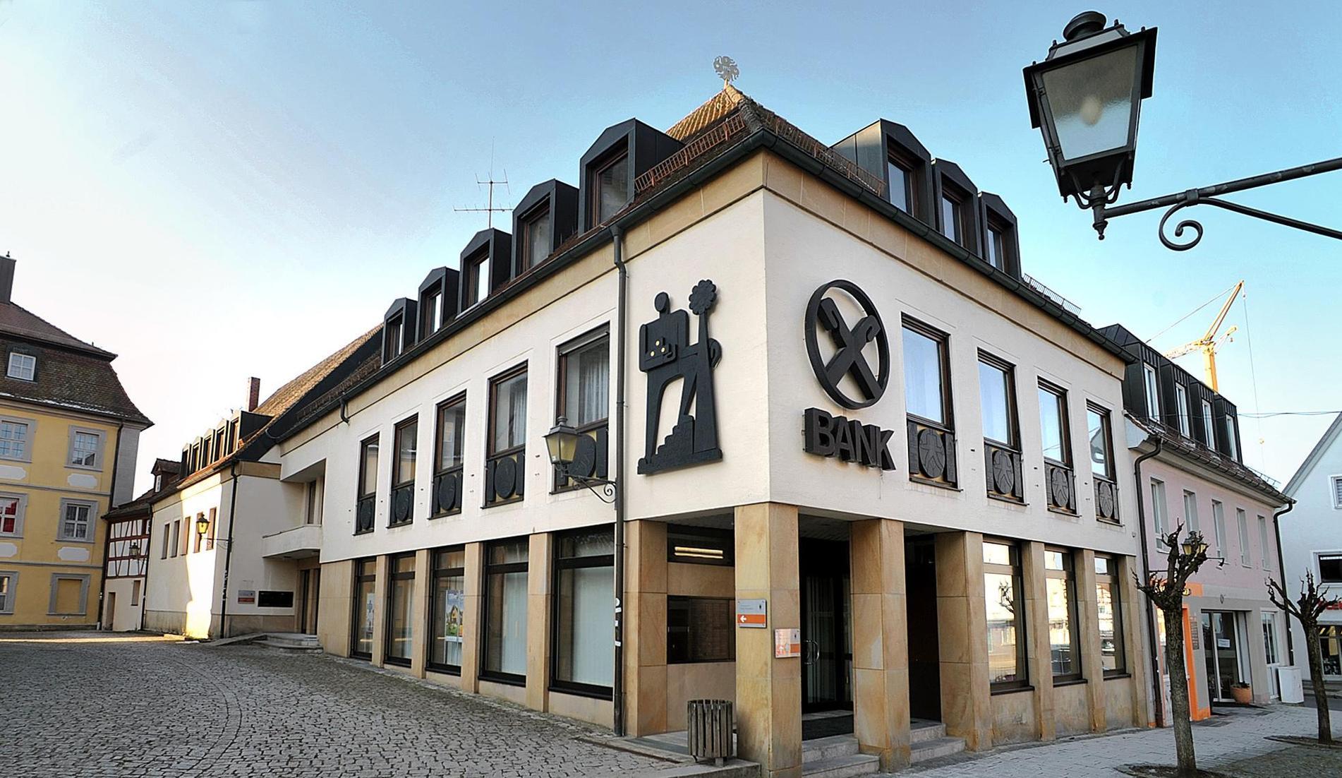 Neunkirchen am Brand: Zieht das Rathaus in die Bank?