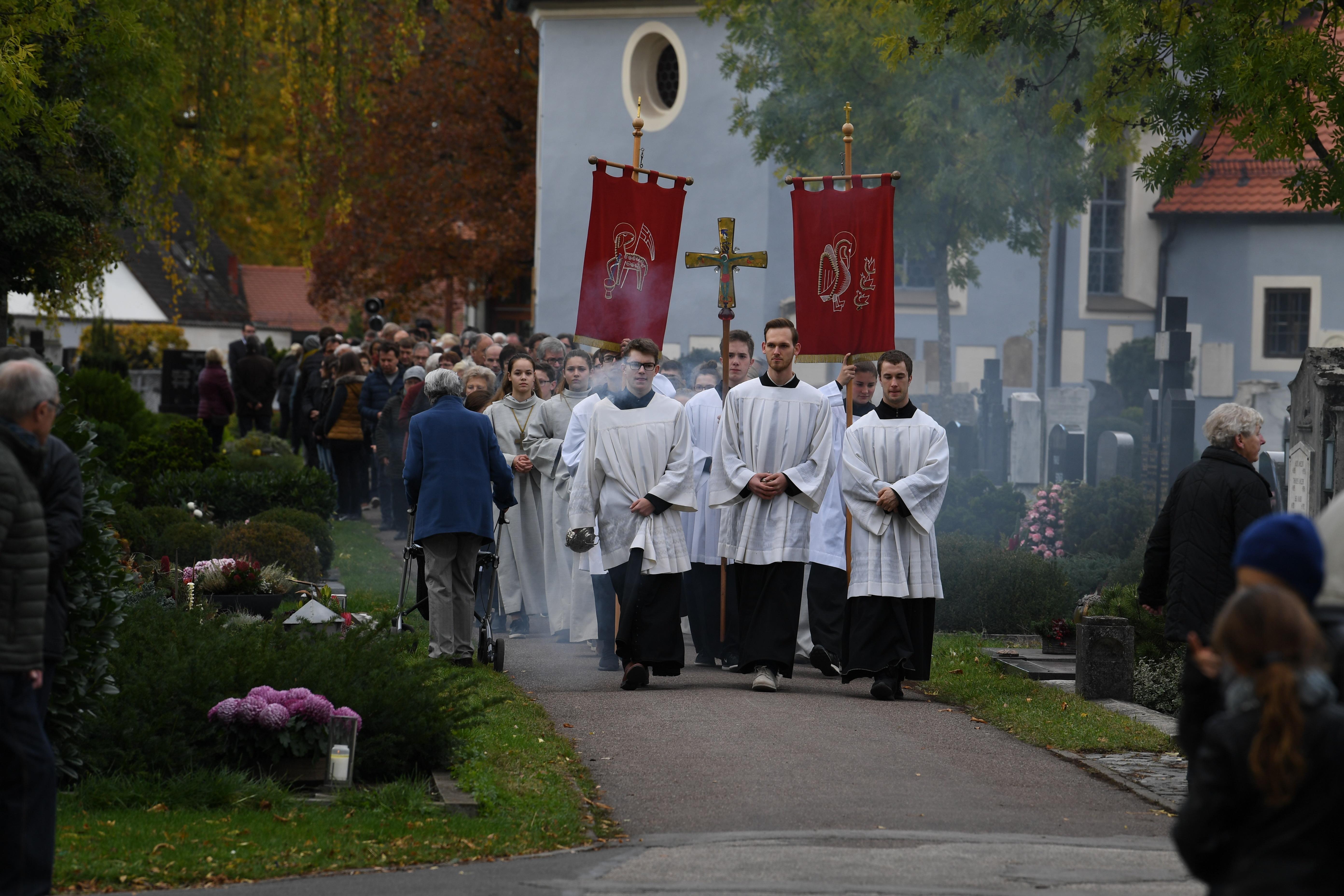 Allerheiligen 2018 am Stadtfriedhof Neumarkt - Neumarkt | Nordbayern