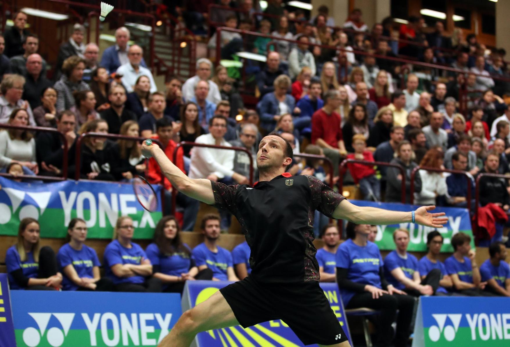 Der Kämpfer unter den Badminton-Assen in Erlangen