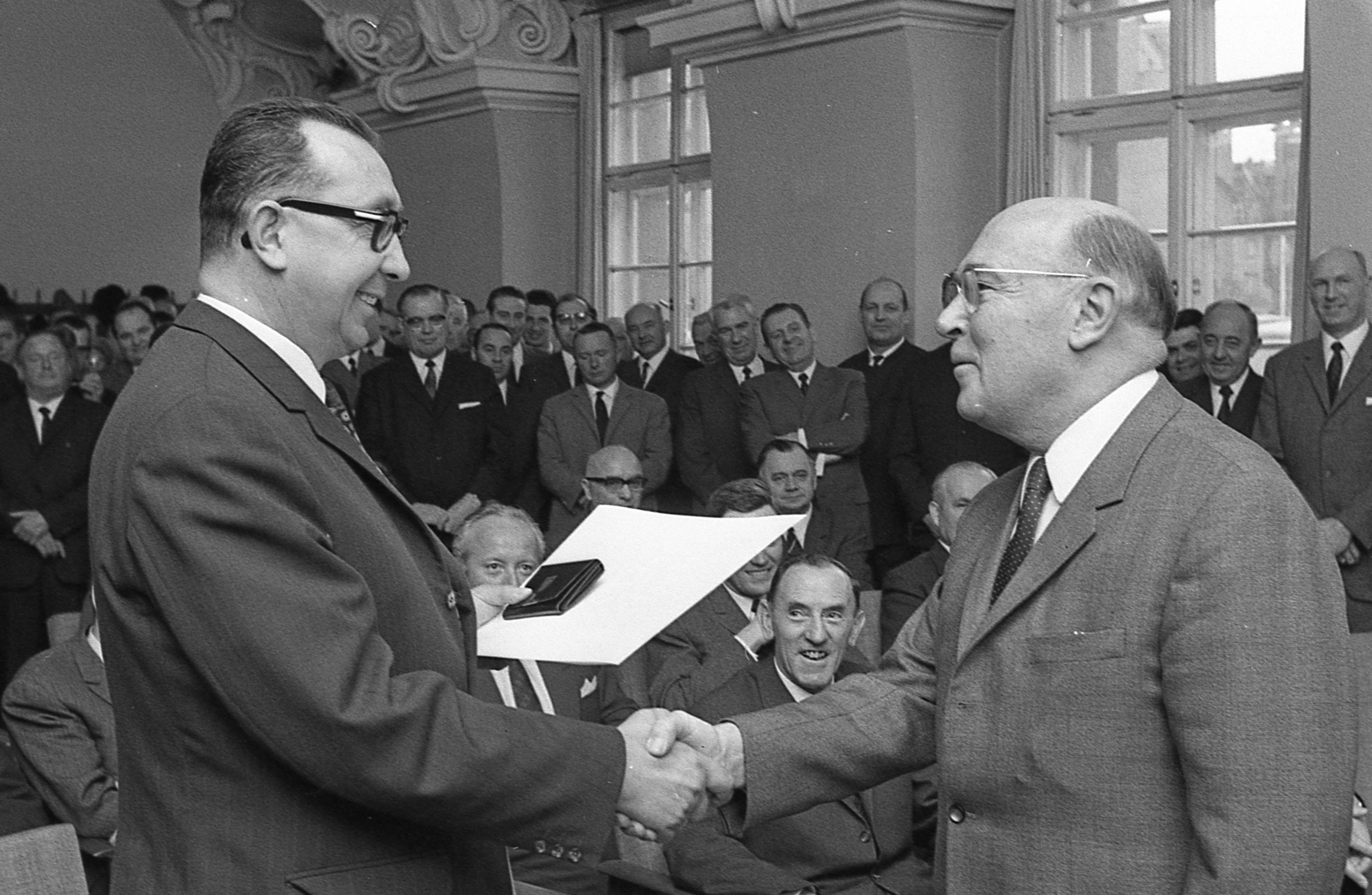 2. April 1968: Viele Wege gebahnt