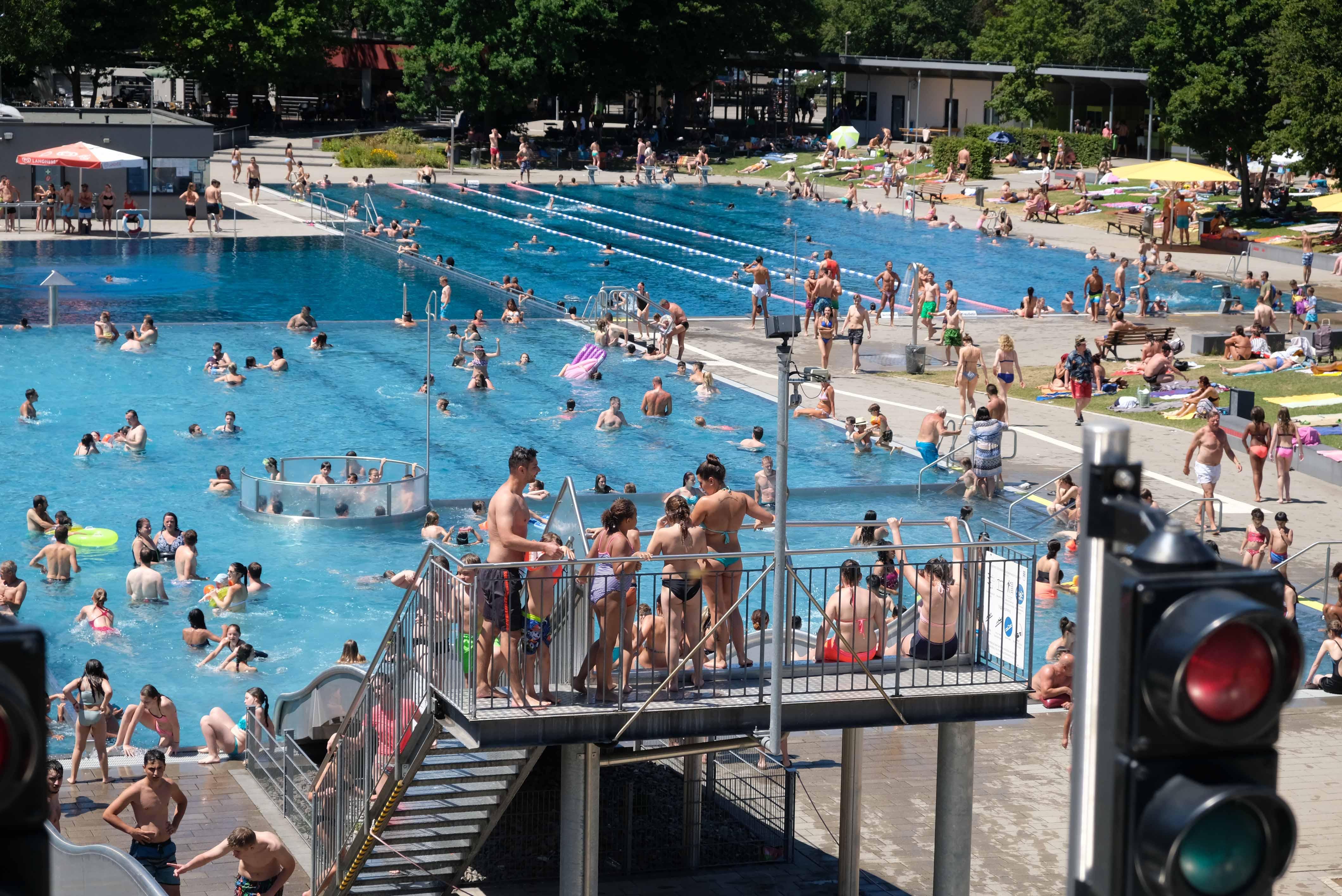 Kampfzone Freibad? Nürnberg setzt auf Security-Kräfte