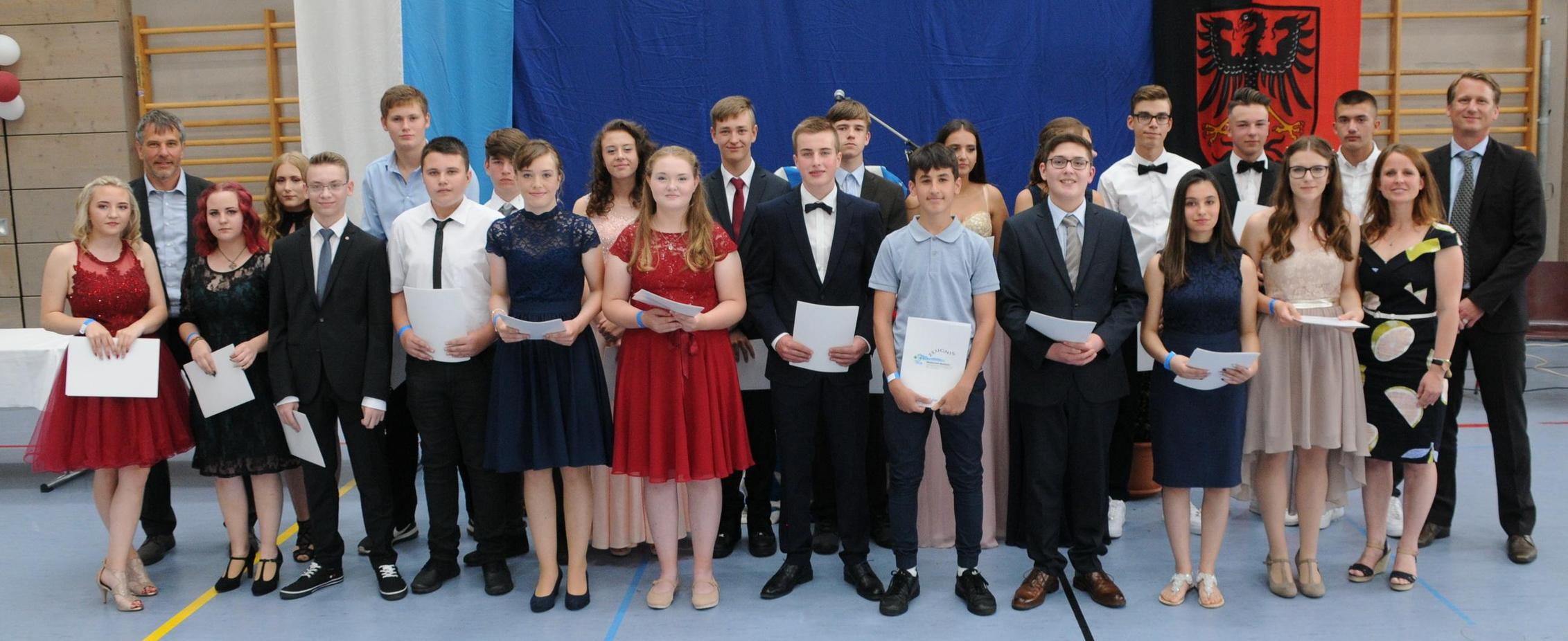 Christian Feldbusch ist Notenbester der Wirtschaftsschule Neumarkt.