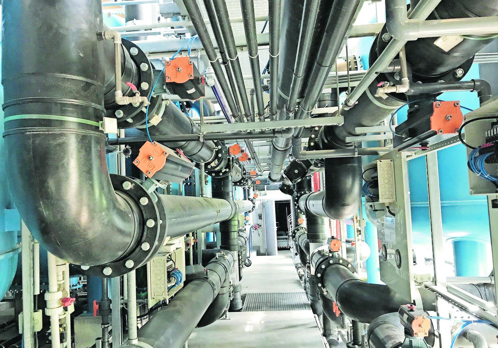 Die Technik im Rother Freibad: Nachts taucht Marina im Becken