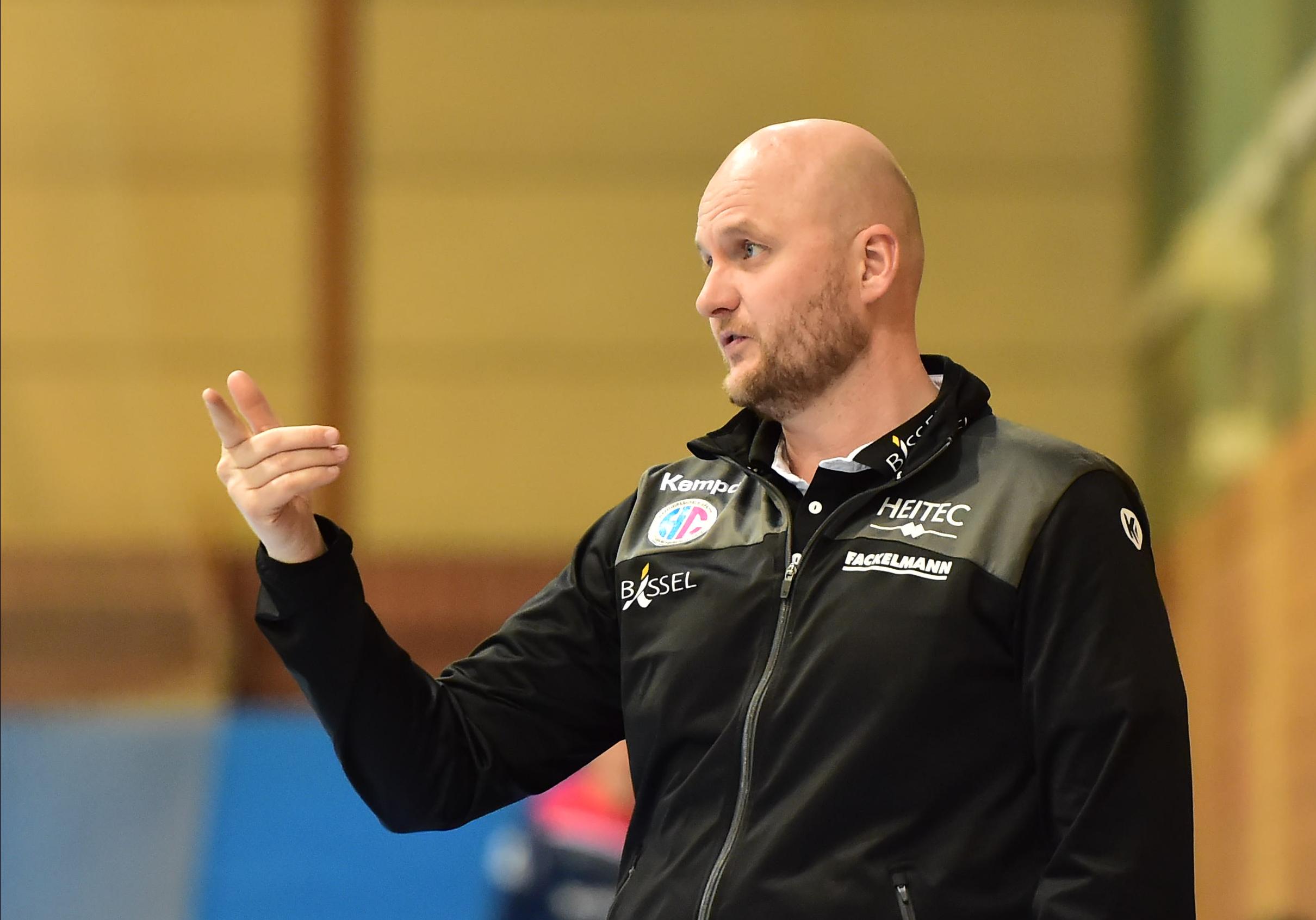 Ehemaliger HCE-Coach Eyjolfsson wechselt in die Schweiz