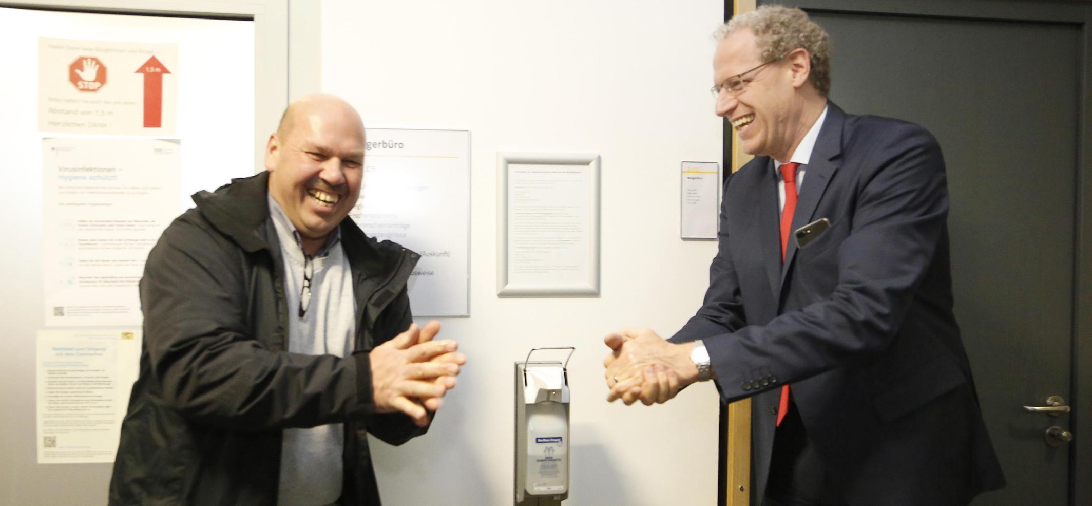 German Hacker deutlich im Amt bestätigt